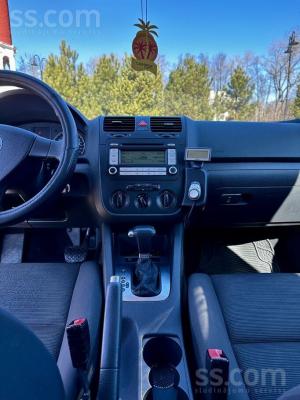 Balts Volkswagen Golf 2007 Jūrmala, ar dzinēja tilpumu 1.90 L un nobraukumu 255 tūkst. km par 1600 €, foto 10 vietnē AUTOMOTO.COM.LV