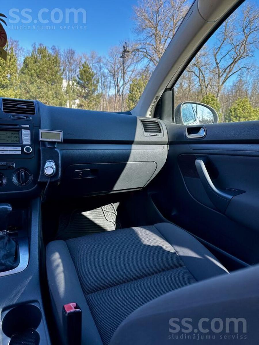Balts Volkswagen Golf 2007 Jūrmala, ar dzinēja tilpumu 1.90 L un nobraukumu 255 tūkst. km par 1600 €, foto 11 vietnē AUTOMOTO.COM.LV