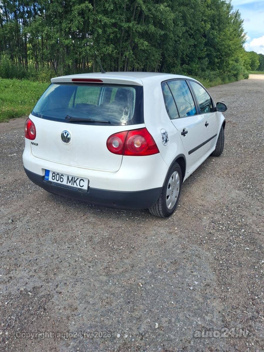 Balts Volkswagen Golf 2007 Tallina, ar dzinēja tilpumu 1.40 L un nobraukumu 0 tūkst. km par 1700 €, foto 5 vietnē AUTOMOTO.COM.LV