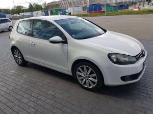 Balts Volkswagen Golf 2008 Šauļi, ar dzinēja tilpumu 1.39 L un nobraukumu 193 tūkst. km par 3600 €, foto 3 vietnē AUTOMOTO.COM.LV