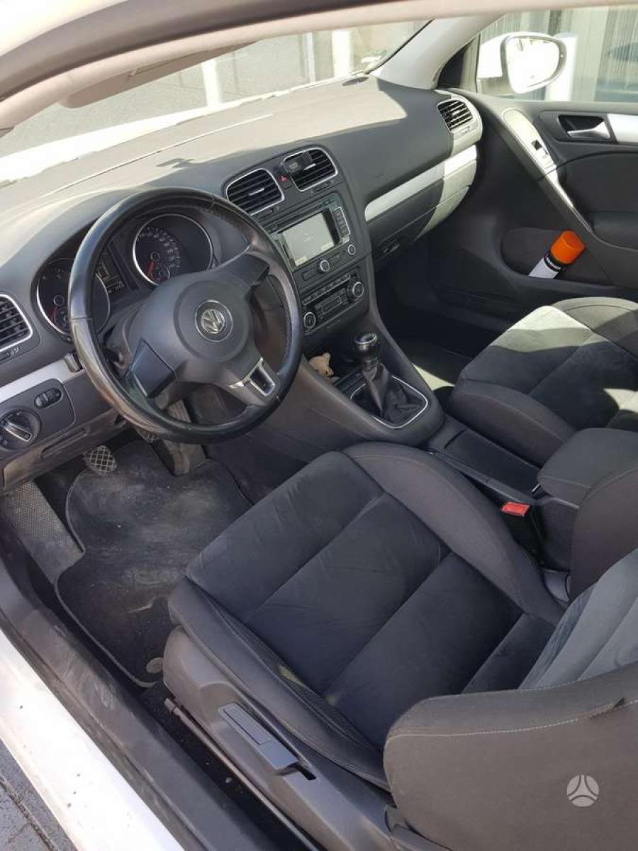 Balts Volkswagen Golf 2008 Šauļi, ar dzinēja tilpumu 1.39 L un nobraukumu 193 tūkst. km par 3600 €, foto 7 vietnē AUTOMOTO.COM.LV