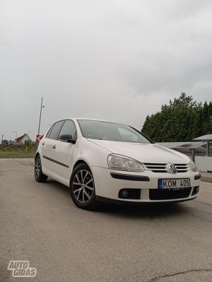 Белый Фольксваген Гольф 2008 в Мариямполе, объемом двигателя 1.90 л и пробегом 235 тыс. км за 1999 €, фото  на AUTOMOTO.COM.LV