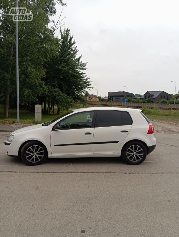 White Volkswagen Golf 2008 in Marijampole, with an engine capacity of 1.90 L and mileage of 235 thousand km for 1999 €, photo 3 on AUTOMOTO.COM.LV