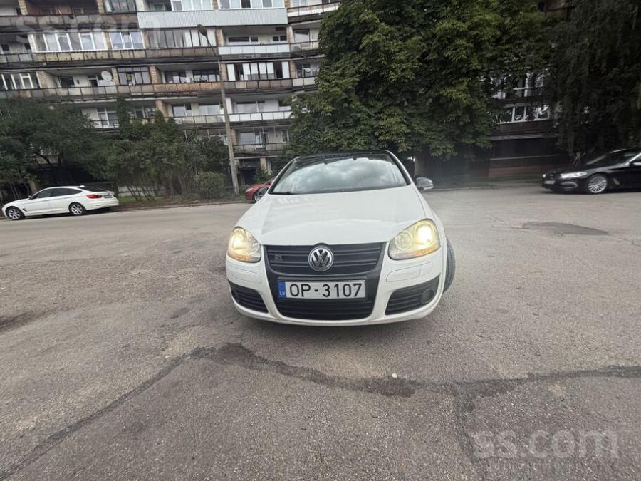 Balts Volkswagen Golf 2008 Rīga, ar dzinēja tilpumu 2.00 L un nobraukumu 280 tūkst. km par 2799 €, foto 3 vietnē AUTOMOTO.COM.LV