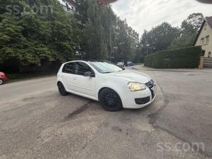 Balts Volkswagen Golf 2008 Rīga, ar dzinēja tilpumu 2.00 L un nobraukumu 280 tūkst. km par 2799 €, foto 4 vietnē AUTOMOTO.COM.LV