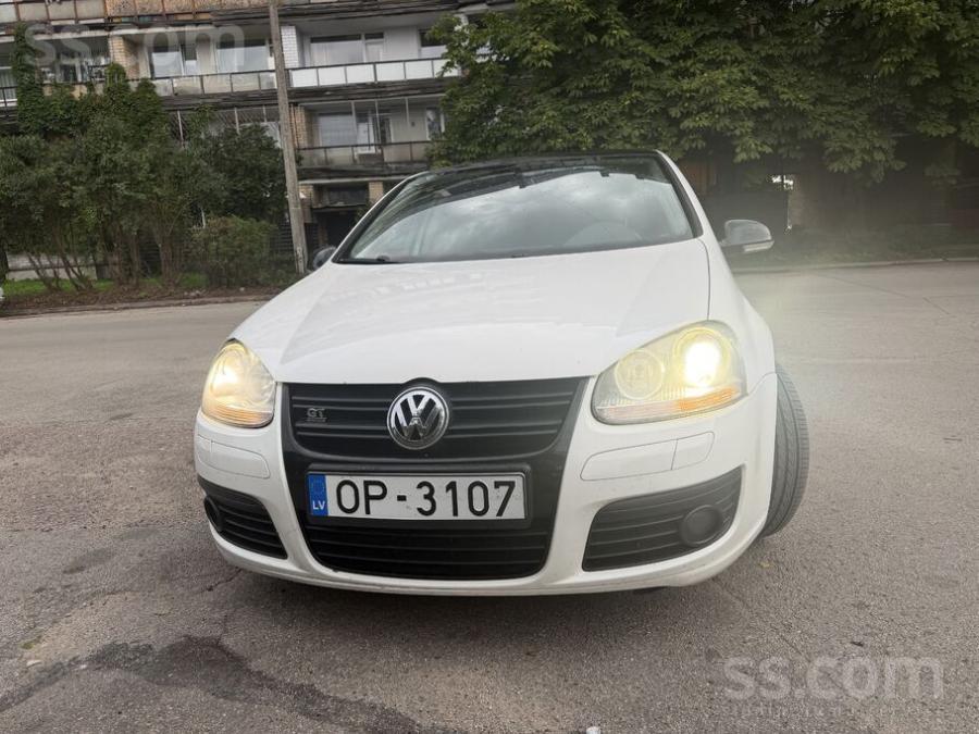 Balts Volkswagen Golf 2008 Rīga, ar dzinēja tilpumu 2.00 L un nobraukumu 280 tūkst. km par 2799 €, foto 6 vietnē AUTOMOTO.COM.LV