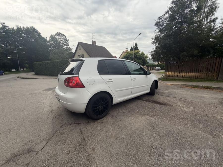 Balts Volkswagen Golf 2008 Rīga, ar dzinēja tilpumu 2.00 L un nobraukumu 280 tūkst. km par 2799 €, foto 9 vietnē AUTOMOTO.COM.LV