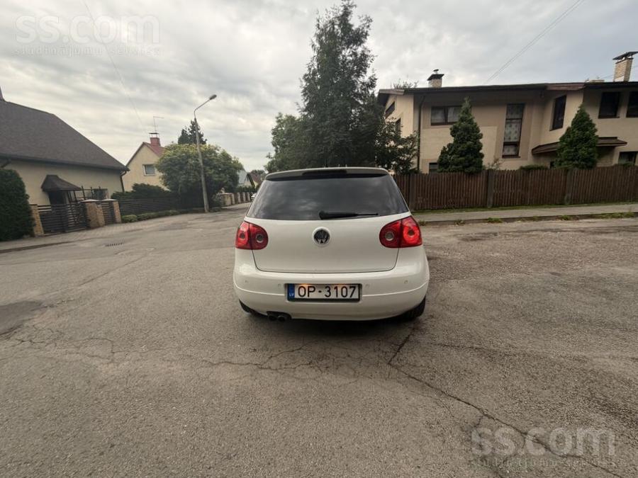 Balts Volkswagen Golf 2008 Rīga, ar dzinēja tilpumu 2.00 L un nobraukumu 280 tūkst. km par 2799 €, foto 10 vietnē AUTOMOTO.COM.LV