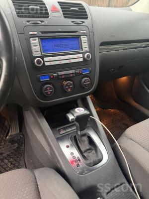 Balts Volkswagen Golf 2008 Rīga, ar dzinēja tilpumu 2.00 L un nobraukumu 280 tūkst. km par 2799 €, foto 14 vietnē AUTOMOTO.COM.LV