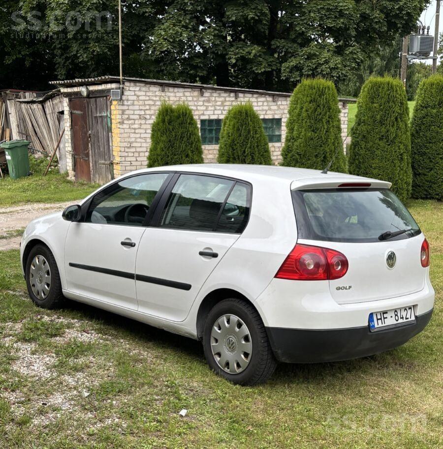 White Volkswagen Golf 2008 in Tukums, with an engine capacity of 1.40 L and mileage of 225 thousand km for 1590 €, photo 5 on AUTOMOTO.COM.LV