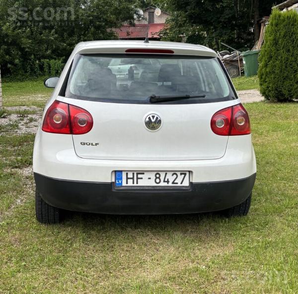 Balts Volkswagen Golf 2008 Tukums, ar dzinēja tilpumu 1.40 L un nobraukumu 225 tūkst. km par 1590 €, foto 5 vietnē AUTOMOTO.COM.LV