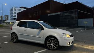 White Volkswagen Golf 2008 in Tallinn, with an engine capacity of 1.40 L and mileage of 246 thousand km for 2200 €, photo 6 on AUTOMOTO.COM.LV