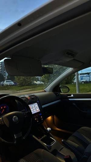 White Volkswagen Golf 2008 in Tallinn, with an engine capacity of 1.40 L and mileage of 246 thousand km for 2200 €, photo 24 on AUTOMOTO.COM.LV