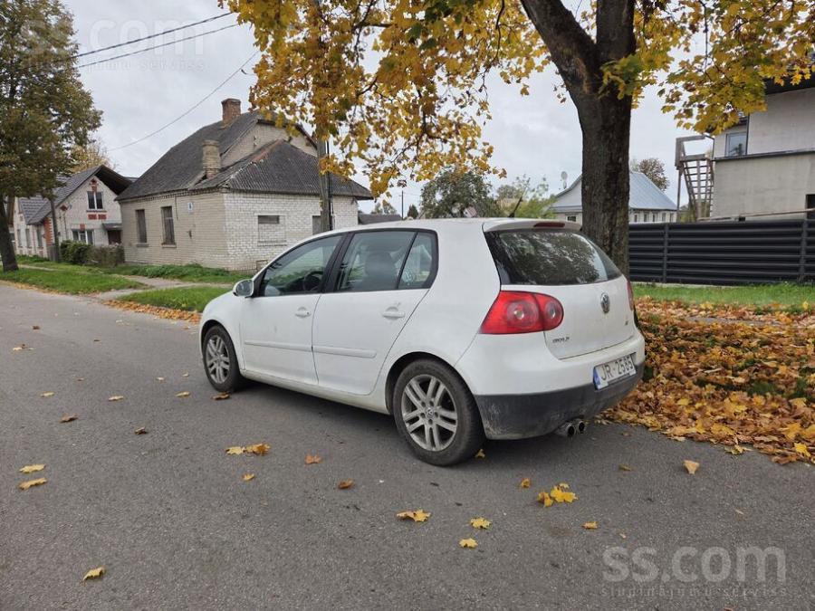 Balts Volkswagen Golf 2008 Daugavpils, ar dzinēja tilpumu 1.60 L un nobraukumu 414 tūkst. km par 1500 €, foto 5 vietnē AUTOMOTO.COM.LV