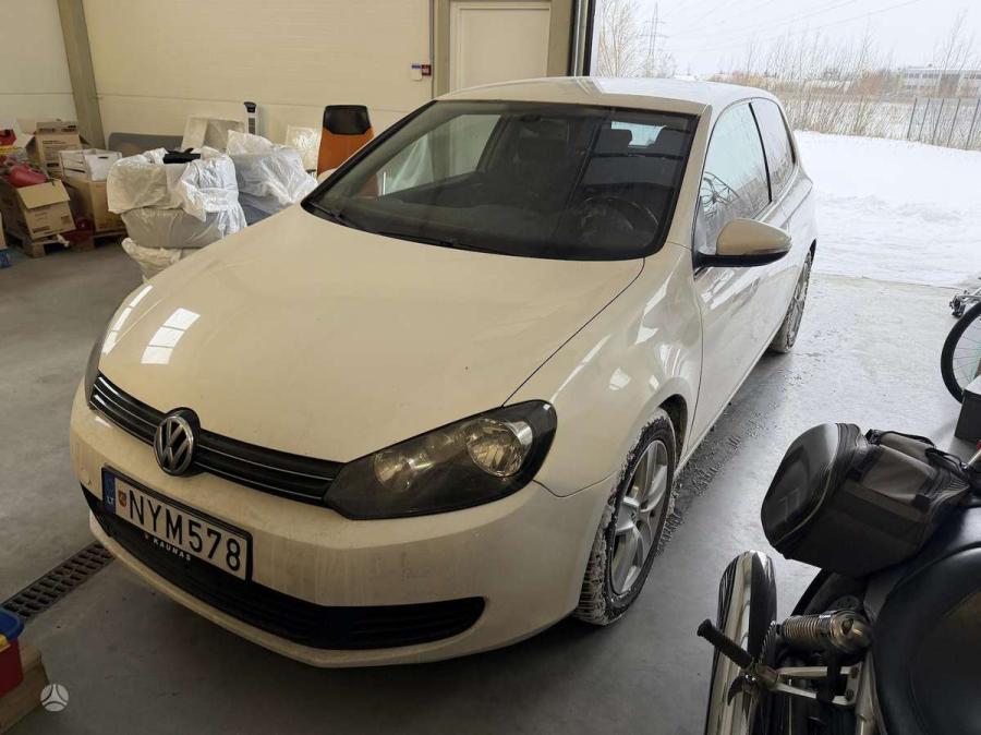 Balts Volkswagen Golf 2009 Kauņa, ar dzinēja tilpumu 1.97 L un nobraukumu 296 tūkst. km par 3200 €, foto 3 vietnē AUTOMOTO.COM.LV