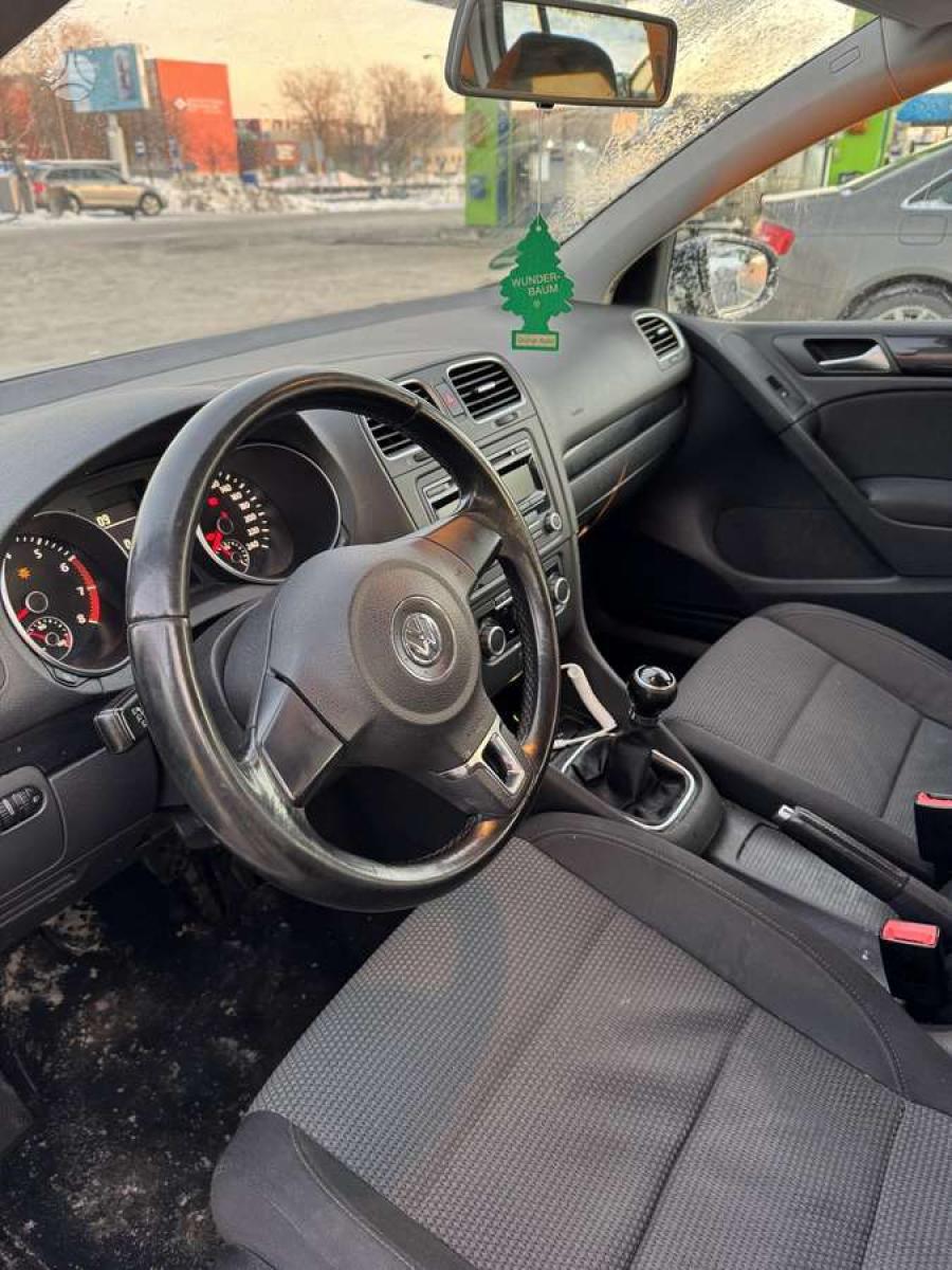 Balts Volkswagen Golf 2009 Klaipėda, ar dzinēja tilpumu 1.40 L un nobraukumu 244 tūkst. km par 3450 €, foto 4 vietnē AUTOMOTO.COM.LV