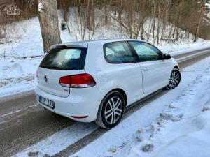 Balts Volkswagen Golf 2009 Viļņa, ar dzinēja tilpumu 1.40 L un nobraukumu 230 tūkst. km par 2390 €, foto 3 vietnē AUTOMOTO.COM.LV