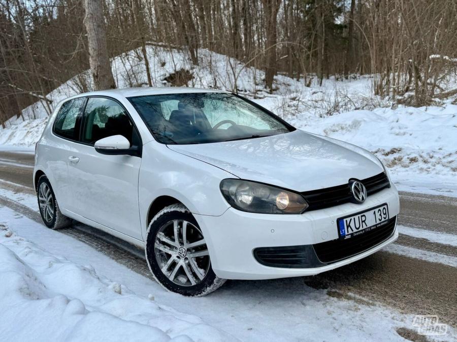 Balts Volkswagen Golf 2009 Viļņa, ar dzinēja tilpumu 1.40 L un nobraukumu 230 tūkst. km par 2390 €, foto 12 vietnē AUTOMOTO.COM.LV
