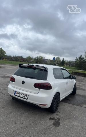 Balts Volkswagen Golf 2009 Kauņa, ar dzinēja tilpumu 2.00 L un nobraukumu 380 tūkst. km par 2250 €, foto 4 vietnē AUTOMOTO.COM.LV