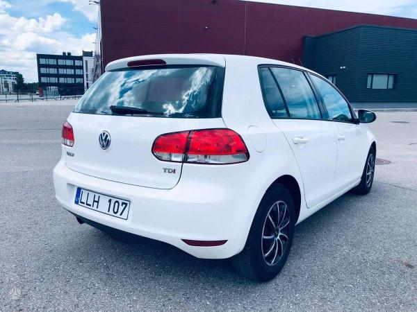 White Volkswagen Golf 2009 in Kaunas, with an engine capacity of 1.97 L and mileage of 360 thousand km for 5000 €, photo 3 on AUTOMOTO.COM.LV