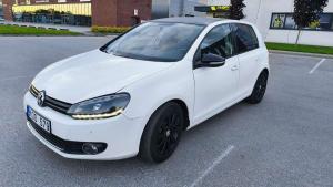 White Volkswagen Golf 2009 in Kaunas, with an engine capacity of 1.60 L and mileage of 238 thousand km for 3869 €, photo 3 on AUTOMOTO.COM.LV