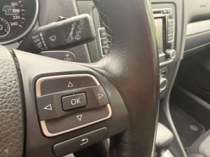 White Volkswagen Golf 2009 in Vilnius, with an engine capacity of 1.40 L and mileage of 109 thousand km for 4950 €, photo 20 on AUTOMOTO.COM.LV