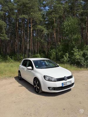 White Volkswagen Golf 2009 in Vilnius, with an engine capacity of 1.40 L and mileage of 283 thousand km for 2900 €, photo  on AUTOMOTO.COM.LV