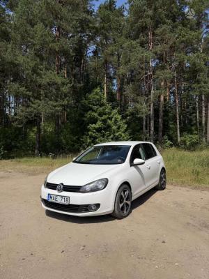 White Volkswagen Golf 2009 in Vilnius, with an engine capacity of 1.40 L and mileage of 283 thousand km for 2900 €, photo 4 on AUTOMOTO.COM.LV