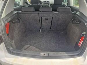 Balts Volkswagen Golf 2009 Viļņa, ar dzinēja tilpumu 1.40 L un nobraukumu 247 tūkst. km par 2150 €, foto 12 vietnē AUTOMOTO.COM.LV