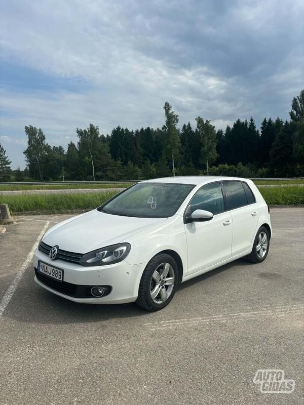 White Volkswagen Golf 2009 in Siauliai, with an engine capacity of 2.00 L and mileage of 290 thousand km for 5200 €, photo 1 on AUTOMOTO.COM.LV