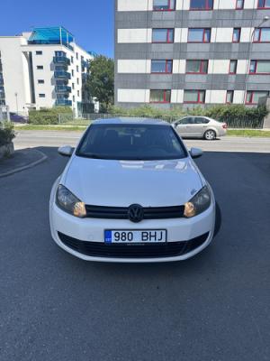 Balts Volkswagen Golf 2009 Tallina, ar dzinēja tilpumu 2.00 L un nobraukumu 388 tūkst. km par 2300 €, foto  vietnē AUTOMOTO.COM.LV