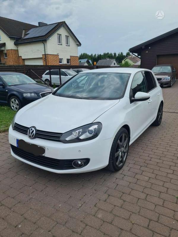 White Volkswagen Golf 2009 in Kaisiadorys, with an engine capacity of 1.97 L and mileage of 352 thousand km for 3850 €, photo 3 on AUTOMOTO.COM.LV
