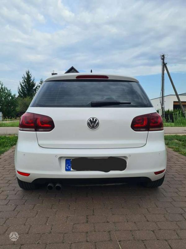 White Volkswagen Golf 2009 in Kaisiadorys, with an engine capacity of 1.97 L and mileage of 352 thousand km for 3850 €, photo 7 on AUTOMOTO.COM.LV