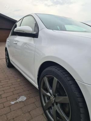 White Volkswagen Golf 2009 in Kaisiadorys, with an engine capacity of 1.97 L and mileage of 352 thousand km for 3850 €, photo 11 on AUTOMOTO.COM.LV