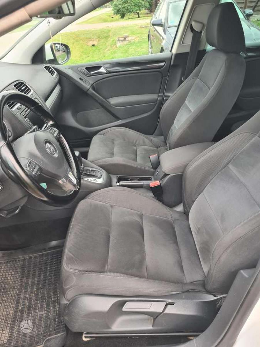 White Volkswagen Golf 2009 in Kaisiadorys, with an engine capacity of 1.97 L and mileage of 352 thousand km for 3850 €, photo 16 on AUTOMOTO.COM.LV