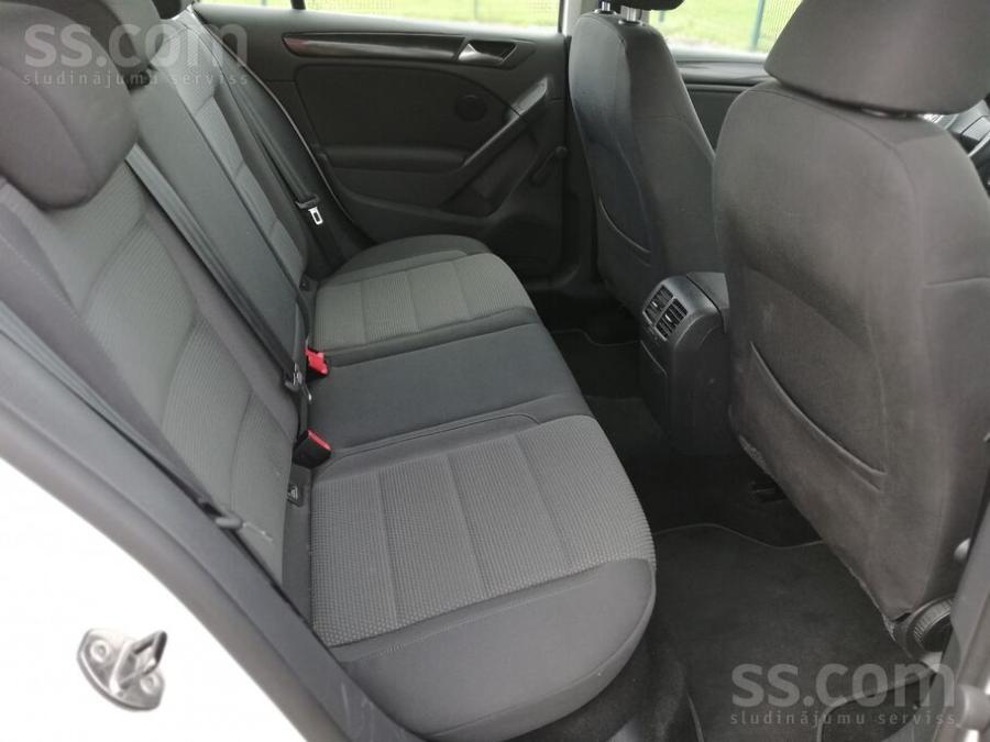 Balts Volkswagen Golf 2009 Saldus, ar dzinēja tilpumu 1.40 L un nobraukumu 222 tūkst. km par 4500 €, foto 13 vietnē AUTOMOTO.COM.LV