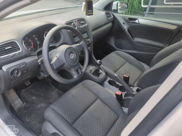 Balts Volkswagen Golf 2009 Kauņa, ar dzinēja tilpumu 1.40 L un nobraukumu 200 tūkst. km par 1300 €, foto 6 vietnē AUTOMOTO.COM.LV