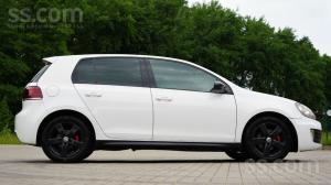 Balts Volkswagen Golf 2010 Rīga, ar dzinēja tilpumu 2.00 L un nobraukumu 0 tūkst. km par 4999 €, foto 6 vietnē AUTOMOTO.COM.LV