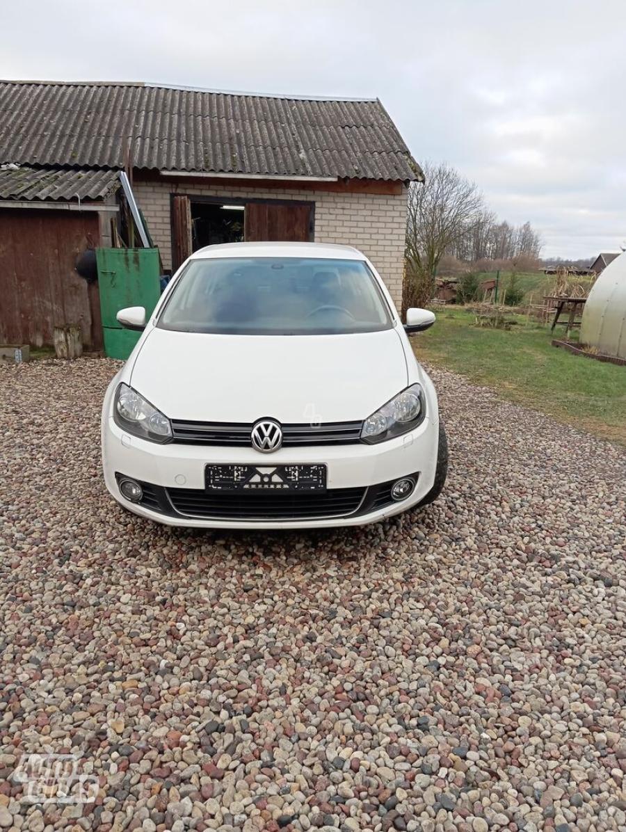 Balts Volkswagen Golf 2010 Kazlų Rūda, ar dzinēja tilpumu 1.40 L un nobraukumu 257 tūkst. km par 3350 €, foto 3 vietnē AUTOMOTO.COM.LV