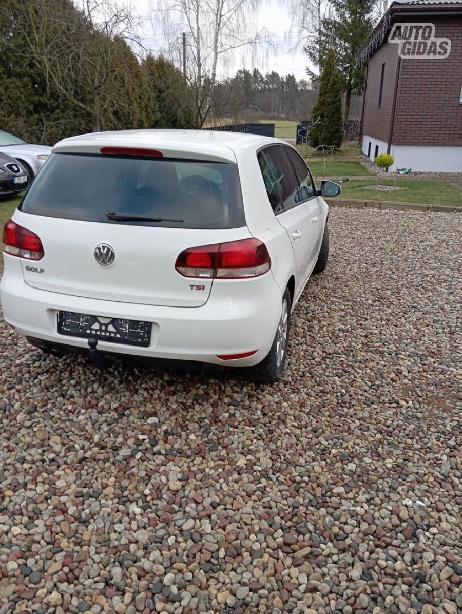 Balts Volkswagen Golf 2010 Kazlų Rūda, ar dzinēja tilpumu 1.40 L un nobraukumu 257 tūkst. km par 3350 €, foto 6 vietnē AUTOMOTO.COM.LV