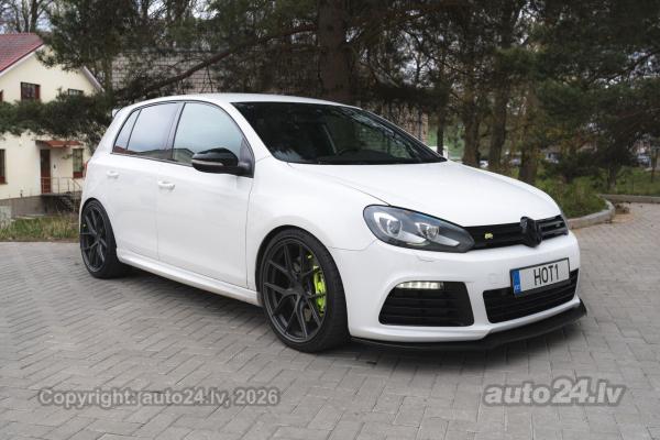 White Volkswagen Golf 2010 in Tartu, with an engine capacity of 2.00 L and mileage of 209 thousand km for 12000 €, photo 4 on AUTOMOTO.COM.LV