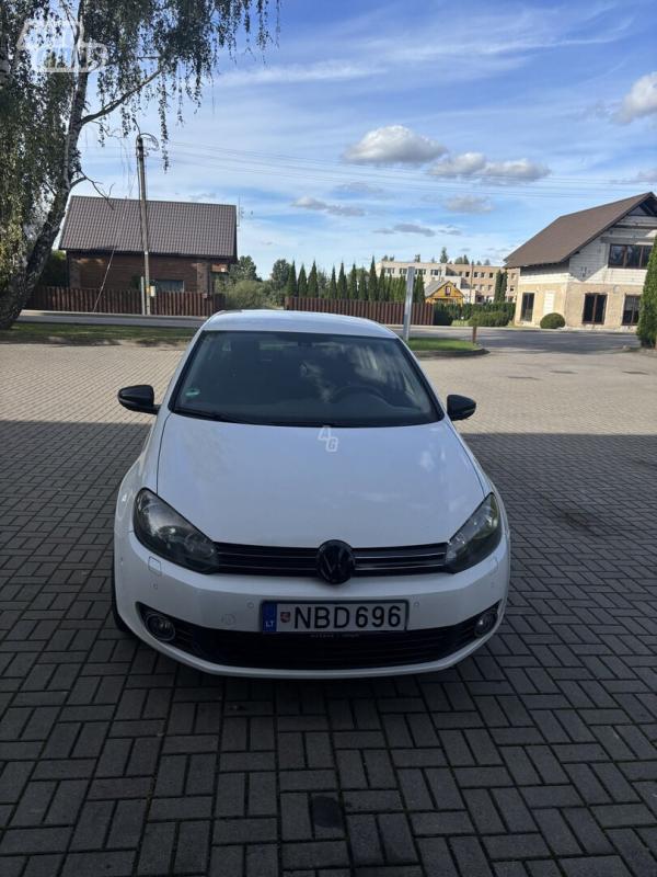 Balts Volkswagen Golf 2010 Šakiai, ar dzinēja tilpumu 1.60 L un nobraukumu 301 tūkst. km par 4750 €, foto 3 vietnē AUTOMOTO.COM.LV