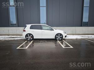 White Volkswagen Golf 2010 in Riga, with an engine capacity of 2.00 L and mileage of 260 thousand km for 12211 €, photo 11 on AUTOMOTO.COM.LV