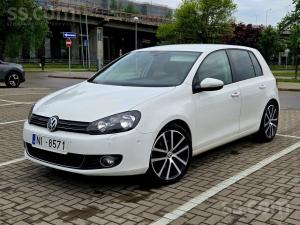 White Volkswagen Golf 2010 in Riga, with an engine capacity of 1.40 L and mileage of 182 thousand km for 6000 €, photo  on AUTOMOTO.COM.LV