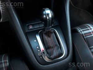 Balts Volkswagen Golf 2010 Rīga, ar dzinēja tilpumu 2.00 L un nobraukumu 246 tūkst. km par 9500 €, foto 14 vietnē AUTOMOTO.COM.LV