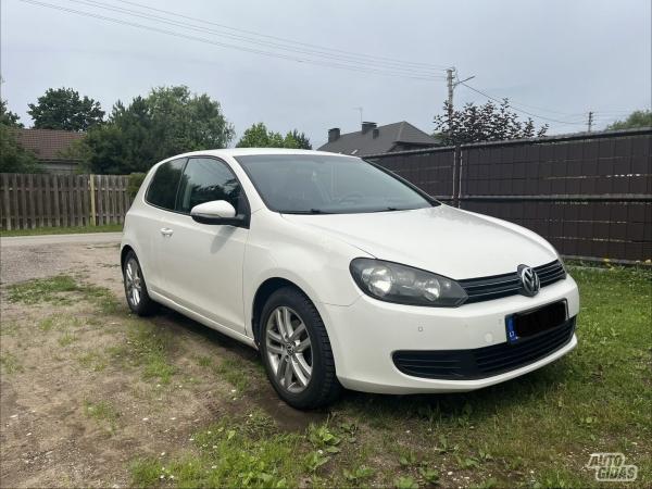 Balts Volkswagen Golf 2010 Kretinga, ar dzinēja tilpumu 1.60 L un nobraukumu 350 tūkst. km par 3400 €, foto 1 vietnē AUTOMOTO.COM.LV
