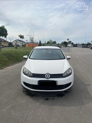 White Volkswagen Golf 2010 in Kretinga, with an engine capacity of 1.60 L and mileage of 350 thousand km for 3400 €, photo 3 on AUTOMOTO.COM.LV