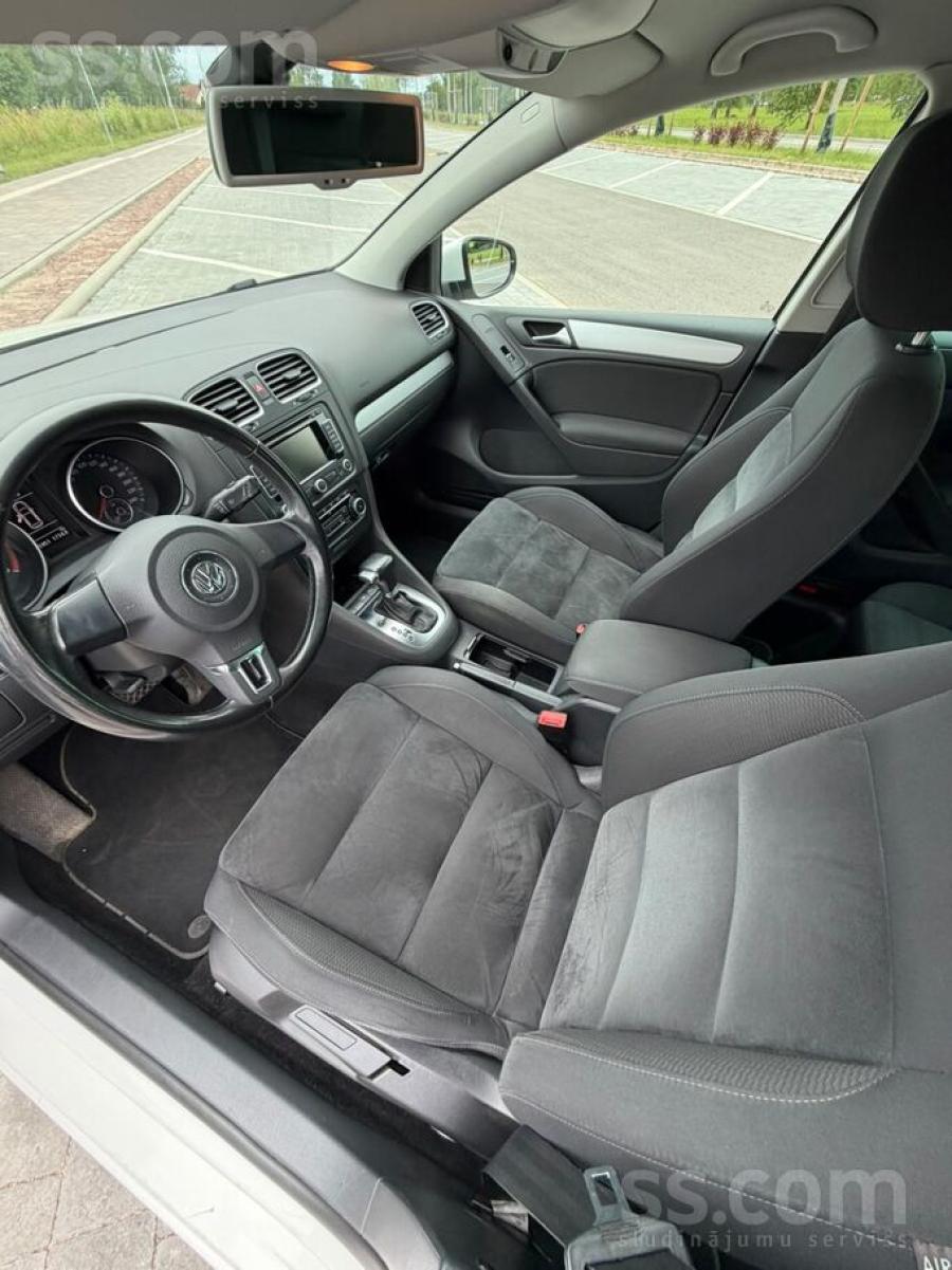 Balts Volkswagen Golf 2010 Jelgava, ar dzinēja tilpumu 1.60 L un nobraukumu 276 tūkst. km par 4800 €, foto 8 vietnē AUTOMOTO.COM.LV
