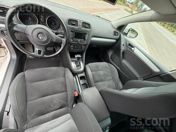 Balts Volkswagen Golf 2010 Jelgava, ar dzinēja tilpumu 1.60 L un nobraukumu 276 tūkst. km par 4800 €, foto 8 vietnē AUTOMOTO.COM.LV