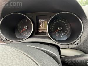 Balts Volkswagen Golf 2010 Jelgava, ar dzinēja tilpumu 1.60 L un nobraukumu 276 tūkst. km par 4800 €, foto 10 vietnē AUTOMOTO.COM.LV